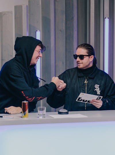 LGoony & DCVDNS vs. Mo Douzi & Jerome - Rap Duell