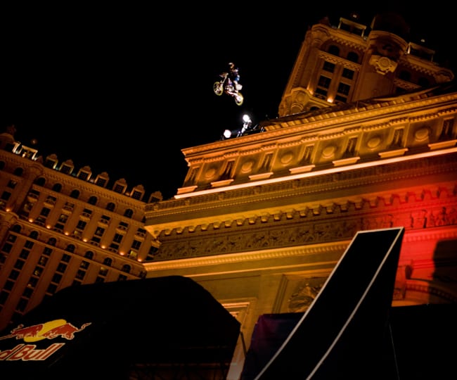 Robbie Maddison: Jumping off the Vegas Arc de Triomphe