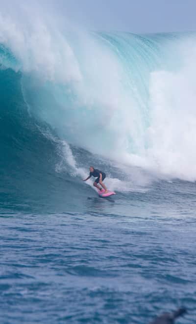 Izzi Gomez: surfing – Red Bull Athlete Profile