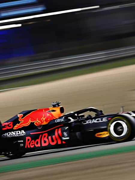 The effects of wind on an F1 car? Let's check it out