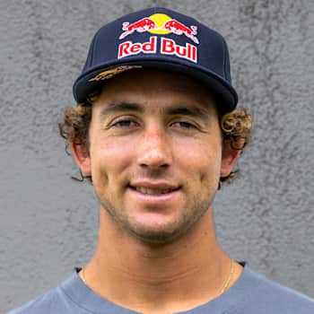 Griffin Colapinto: Surfing – Red Bull Athlete Profile