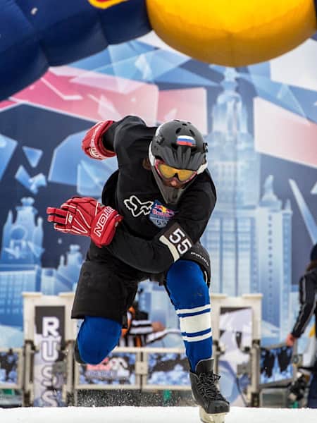 Red Bull Crashed Ice: Crunch time in Moscow