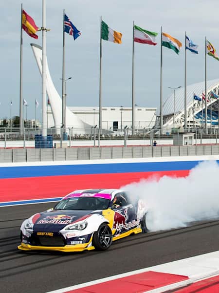 First ever drift around Russia’s Sochi F1 circuit