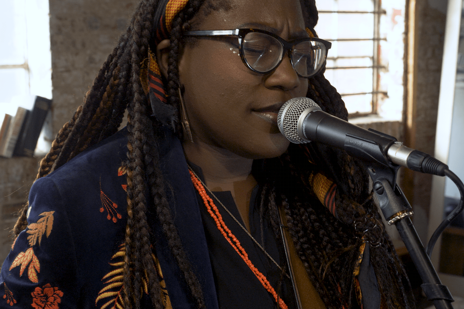 Mélissa Laveaux performs Radyo Siwèl tracks ++videos++