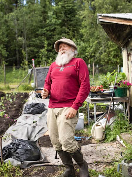 How to live alone in the Alaskan wilderness