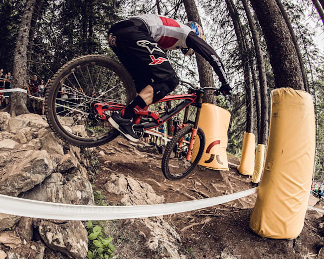 Mountain biking *tips* | How to ride drops | Red Bull