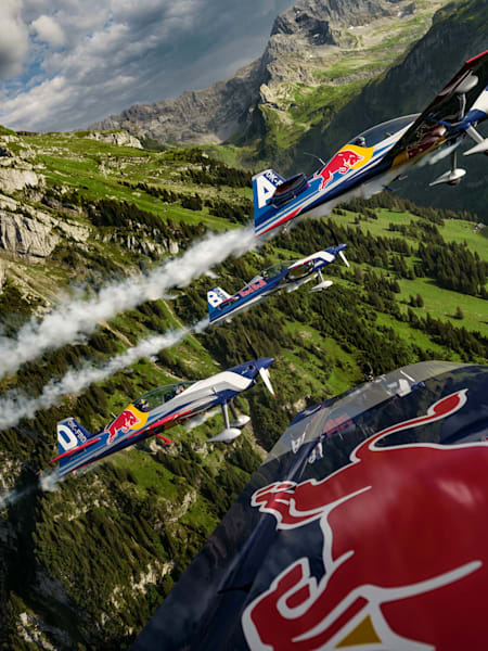 Flying Bulls Aerobatics Team: fotogalerie a rozhovor