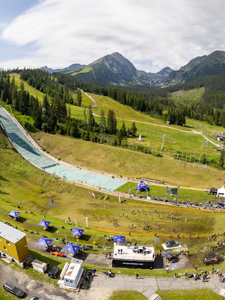 Aktuálne informácie a videá: Red Bull 400 Štrbské Pleso