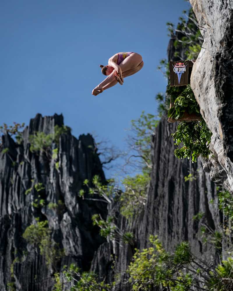 cliff diving reaction