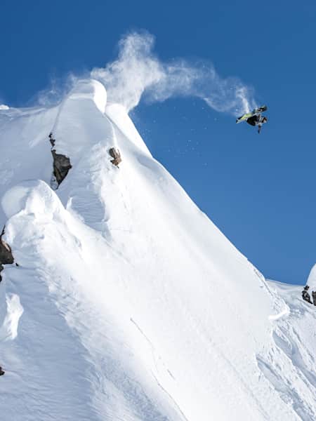 Travis Rice wins: Freeride World Tour event in Hakuba