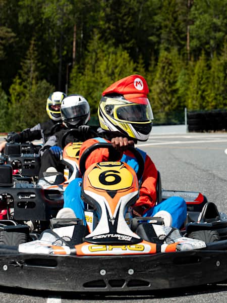 Norgesferie med Jonis Josef – Gokart på Rudskogen