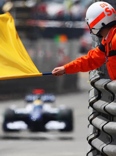Formula One flags: What do they mean? + infographic