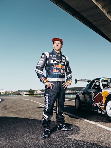 Drifting: Mike Whiddett races RADBUL in Denmark +video+