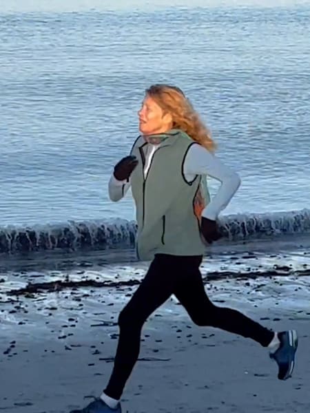 【ボビー・ギブとは？】マラソンの歴史を変えた女性ランナーを知る | ボストンマラソン 記録 | レッドブル