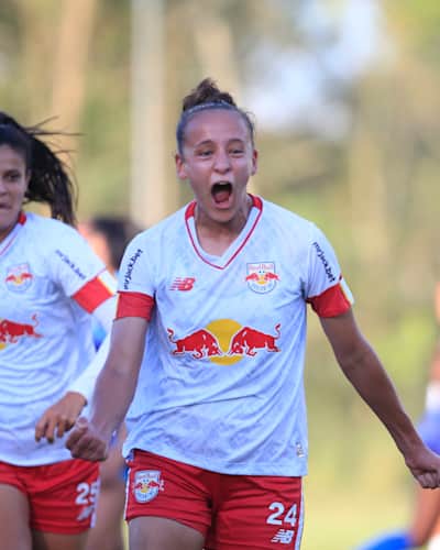 Argentina tira o chapéu pra Marta: 'Melhor do mundo'