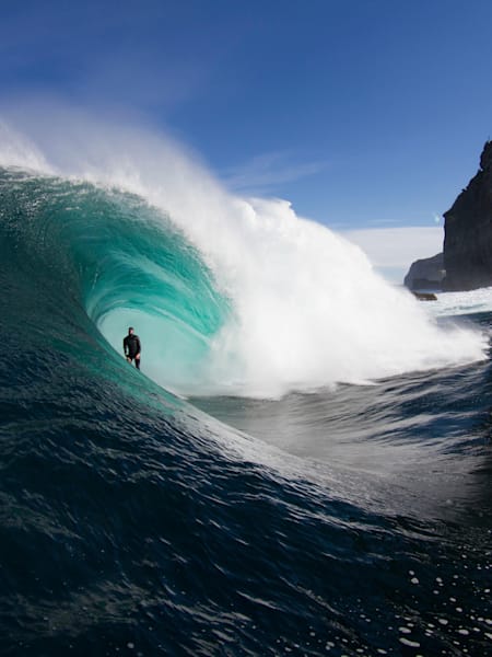 nathan phillips surfer