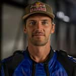 ¡Nuevo récord de wingsuit! Entrevista exclusiva a Salzmann