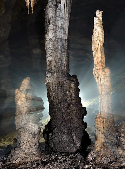 Photos: exploring giant caves in China