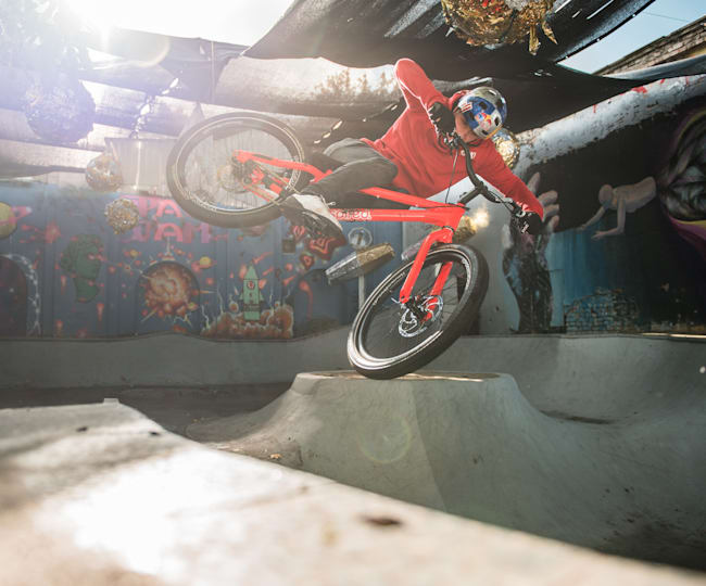 ファビオ・ヴィブマー：トライアルバイク動画 オススメ9本 | マウンテンバイク | レッドブル