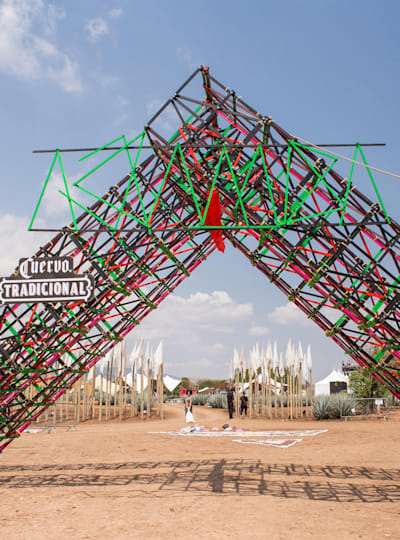 Únete a la celebración y prende Akamba