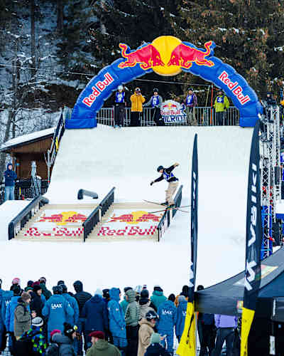 Red Bull Rail Riot - English