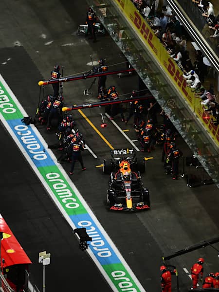Undercut et overcut en F1 : les bases des stratégies
