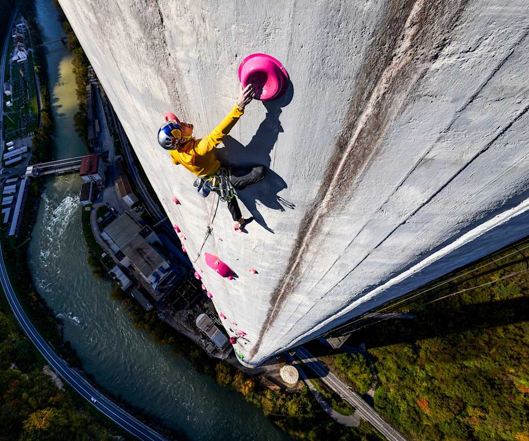360 Ascent: Janja Garnbret and Domen Škofic | film