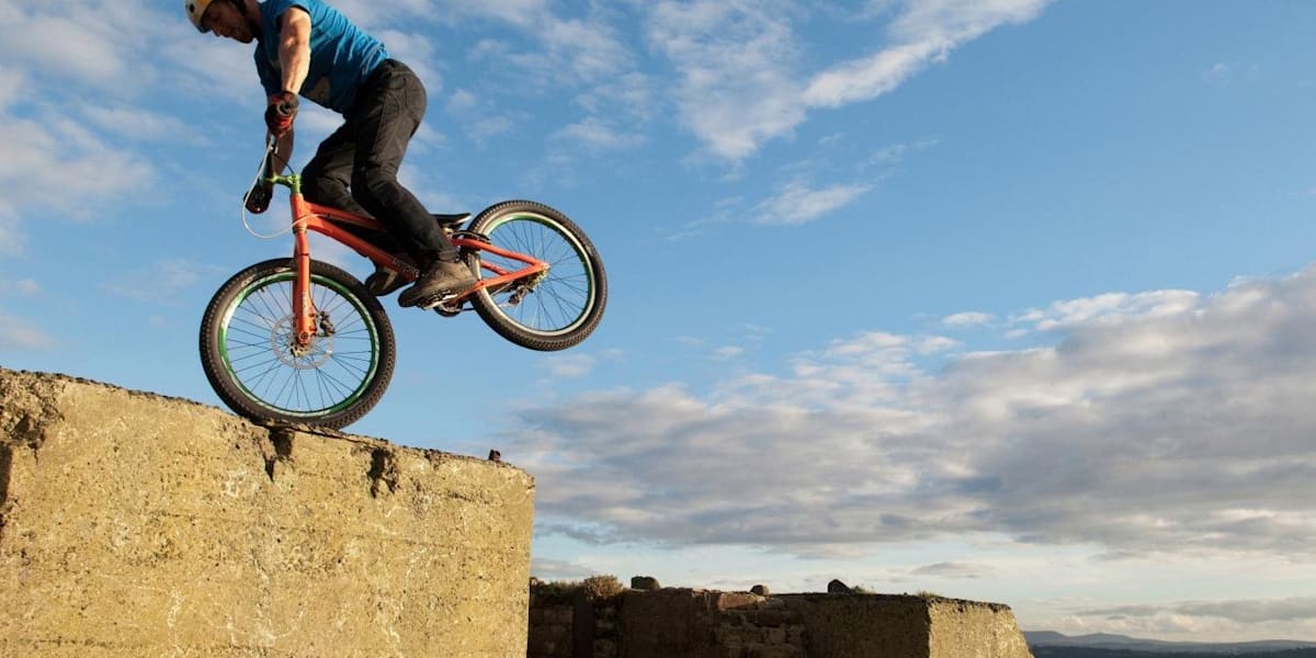 Danny MacAskill - Way Back Home