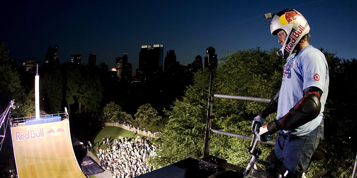 Kevin Robinson sets a new World Record