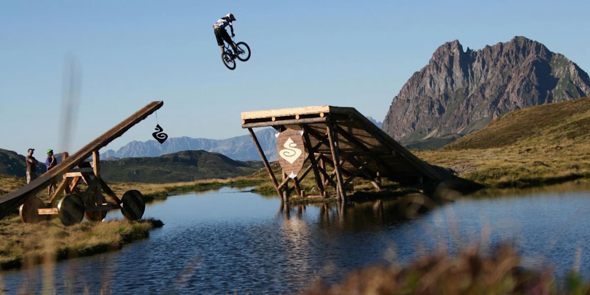 Nine Knights of MTB: Contour Course Walk