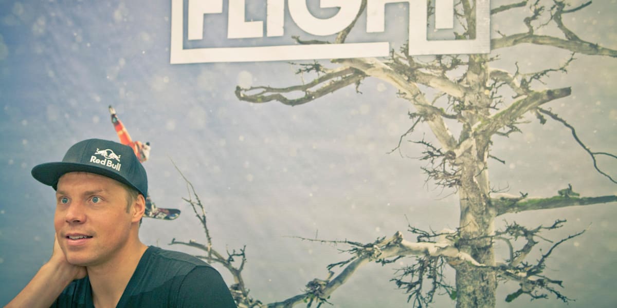 Art of Flight: World premiere