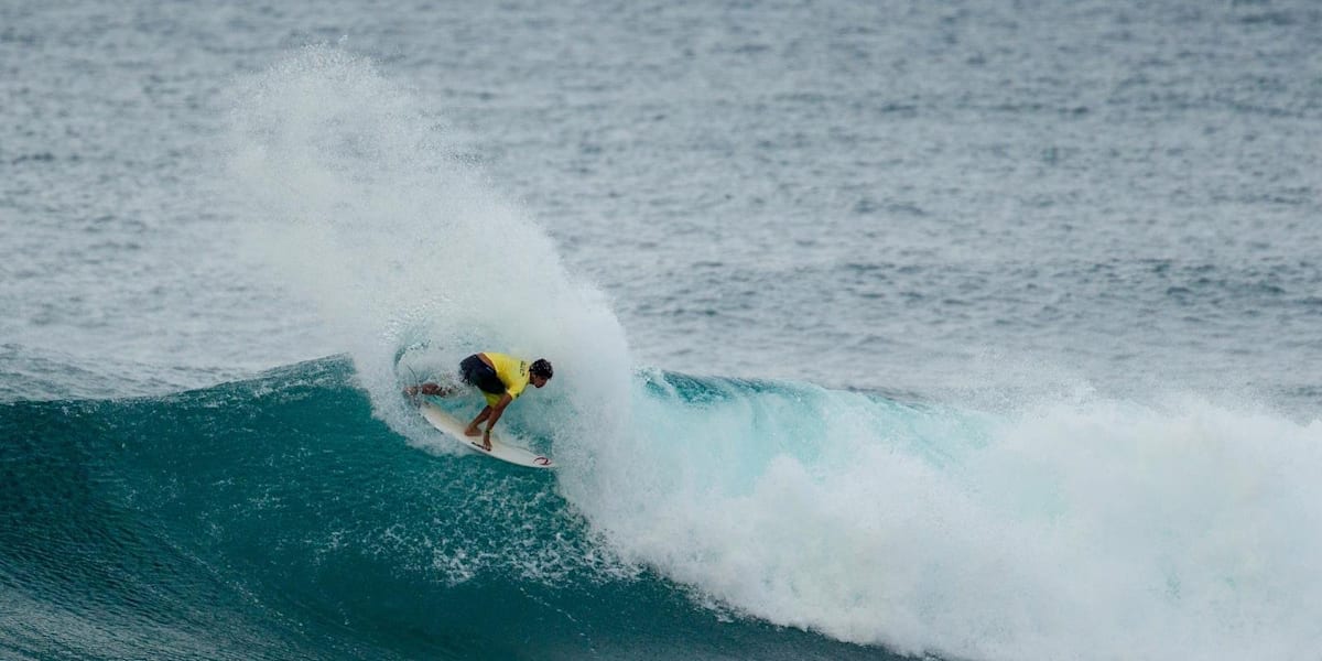 Medina Finishes 2nd at Vans World Cup of Surfing