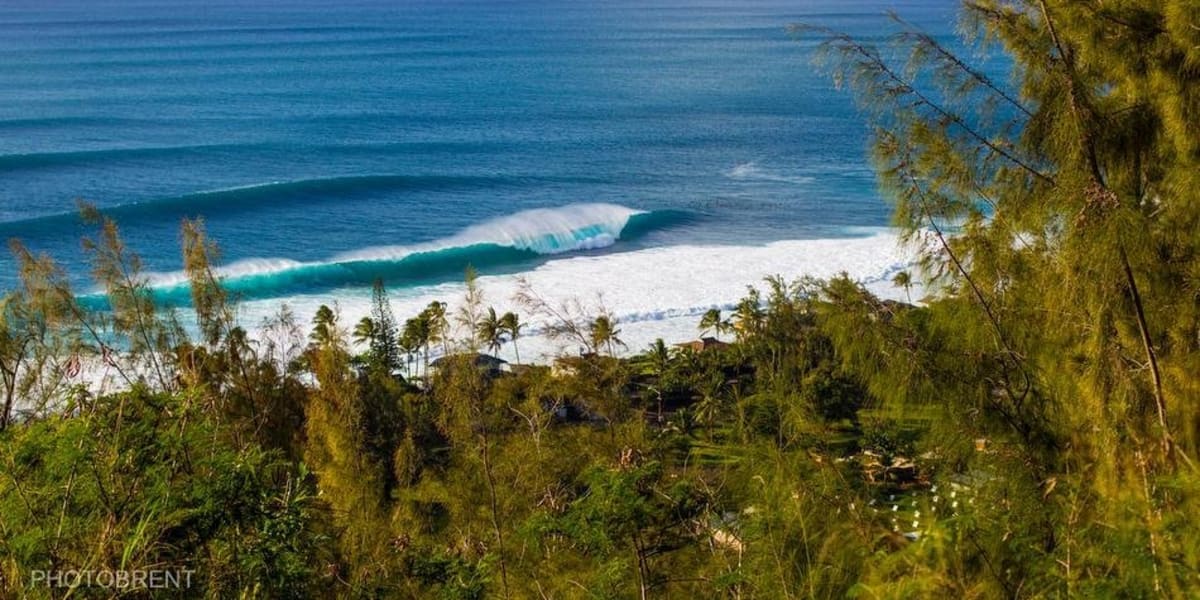 Types of surfing waves: How to read swells and waves