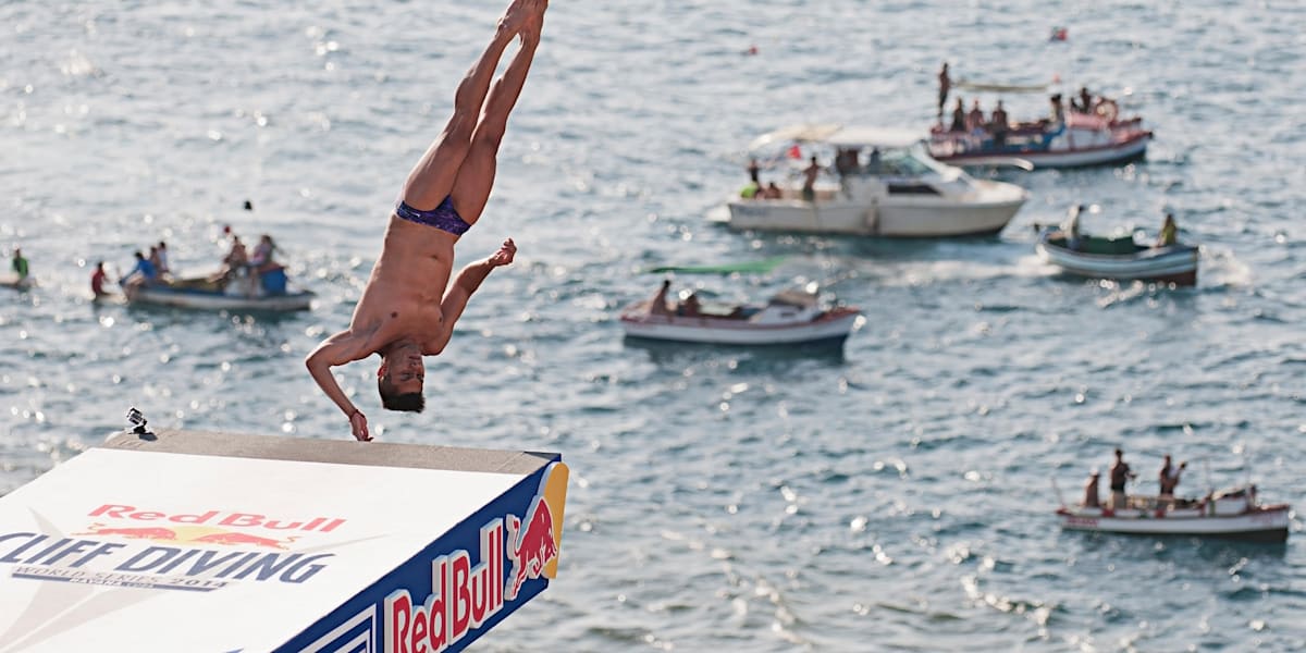 Red Bull Cliff Divingが開幕