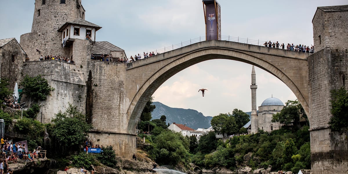 Red Bull Cliff Diving Mostar preview 2015