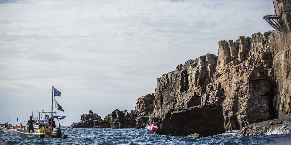 Red Bull Cliff Diving 2016: Top 5 men dives