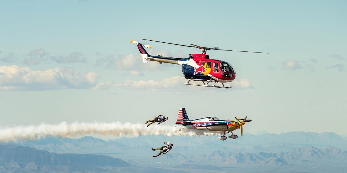 Red Bull Air Force: Skydiving training camp *video*