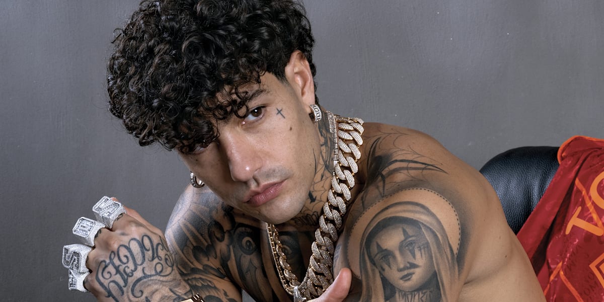 Chi è Tony Effe: vita e carriera del Boss della trap