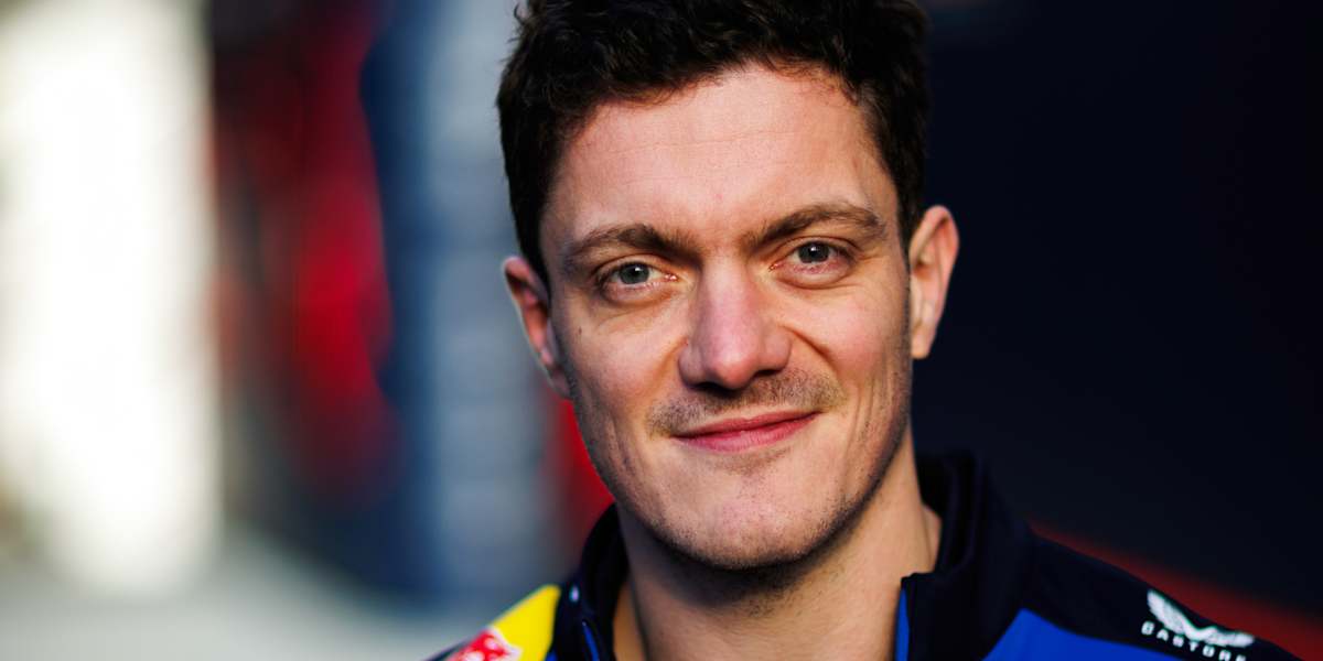 STEPHEN KNOWLES | ACTING HEAD OF SPORTING