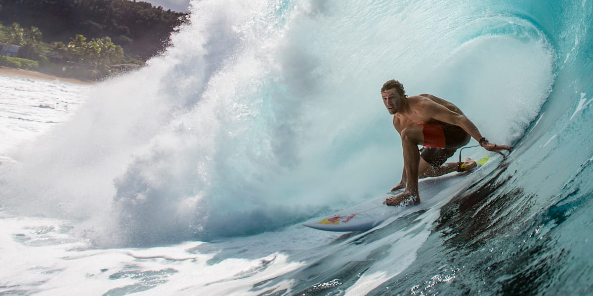 Peaking S1 E13: Ian Walsh – American surfer – video