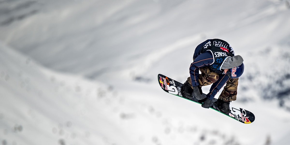 mark mcmorris shirtless