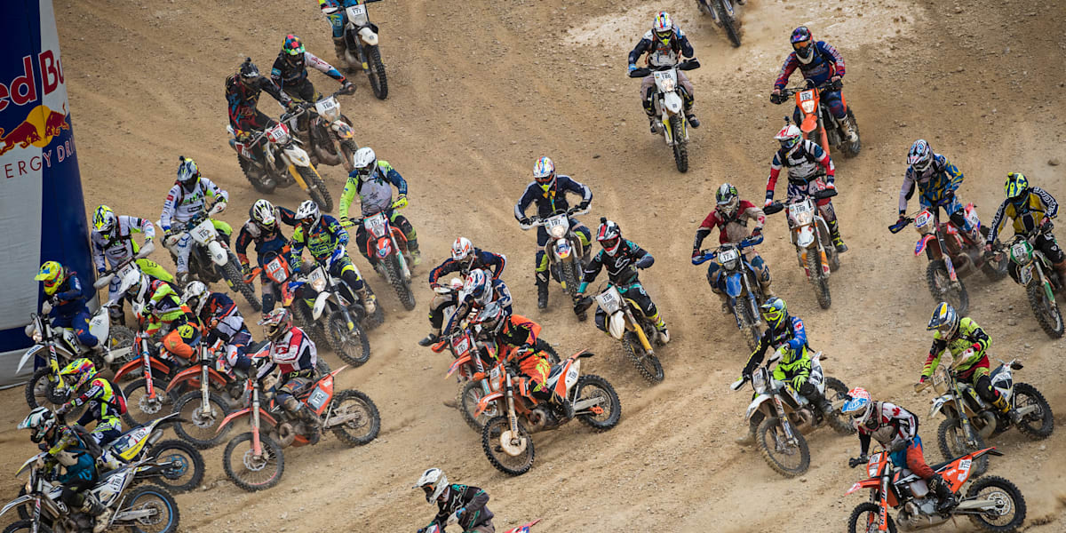 Recap the 2017 Red Bull Hare Scramble action