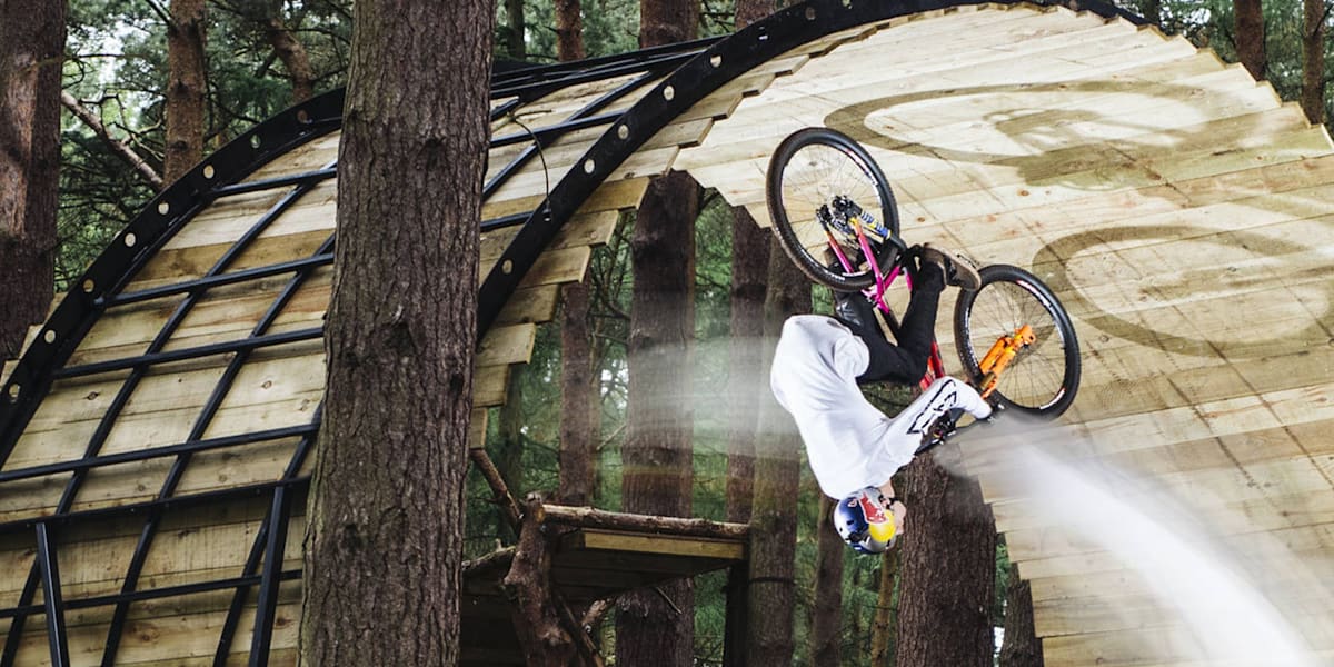 MTB Raw S1 E5: Matt Jones' secret compound - video