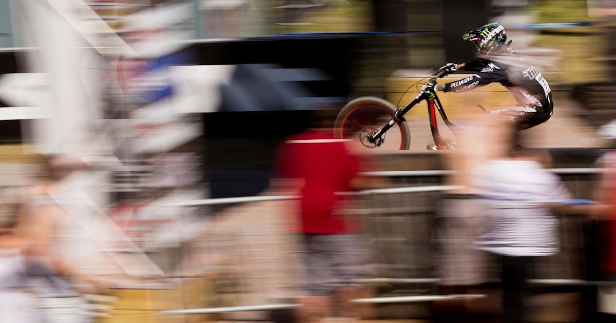 Chain Reaction Cycles welcome Sam Hill