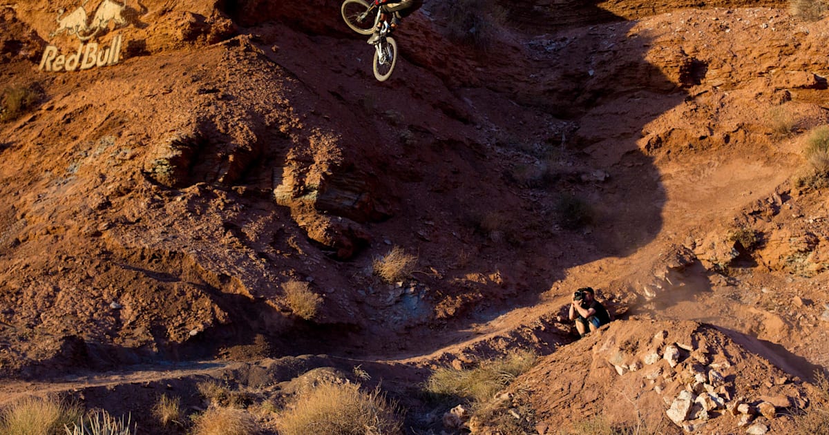 Trail Crawl with Thomas Vanderham