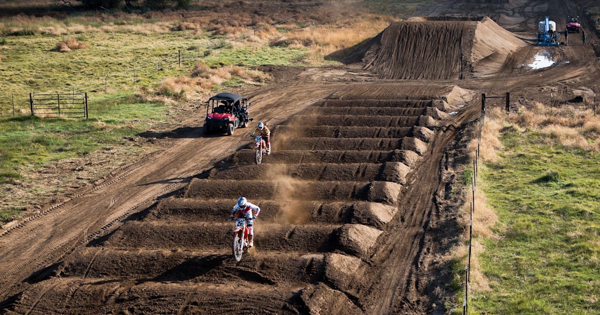 Red Bull Straight Rhythm Supercross Cheat Sheet