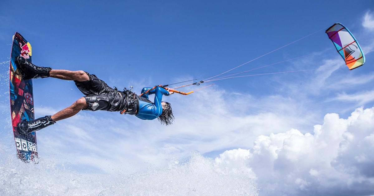 Ο Christophe Tack κάνει kitesurf στην Ελλάδα