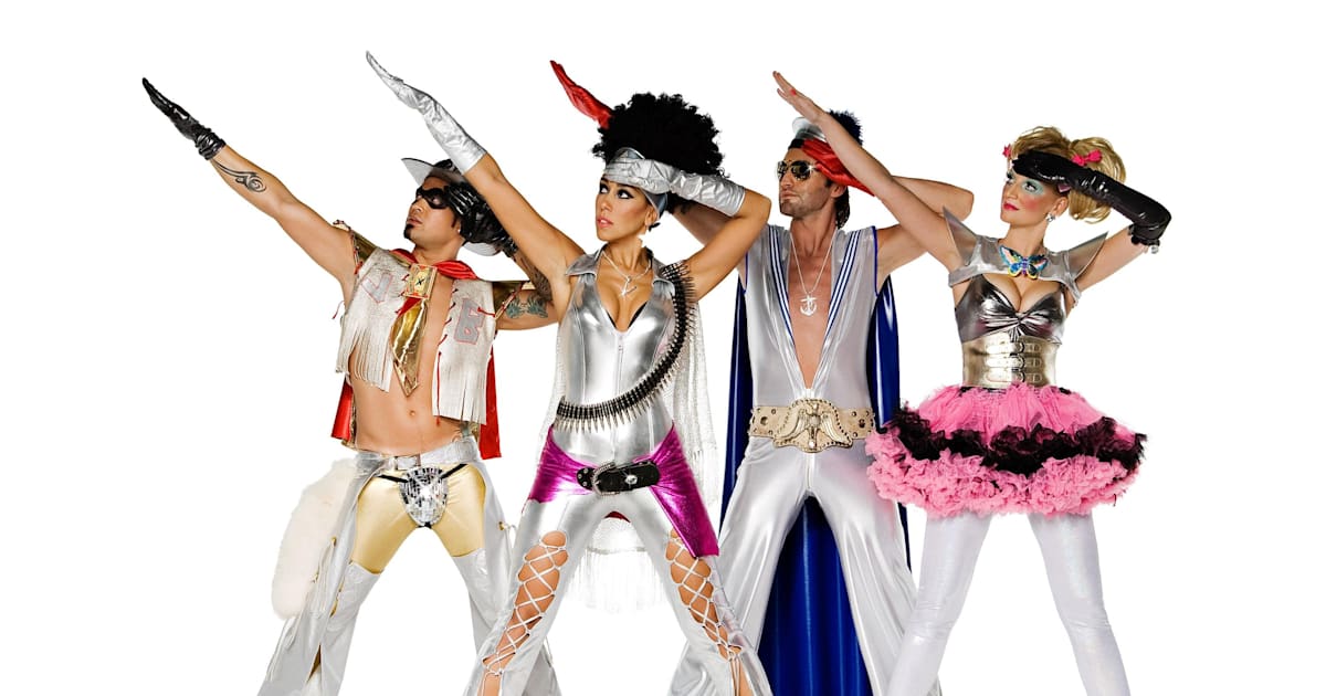 The Vengabus is Coming! And everyone is jumping!