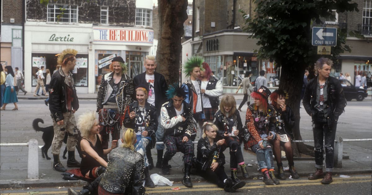 มาดูภาพถ่ายแฟชั่นของ punk-rock ยุค 70s, 80s
