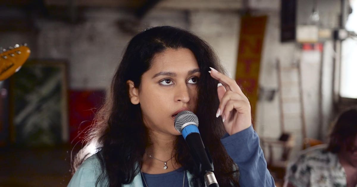 Nadia Nair >> Meet your new favourite pop star!